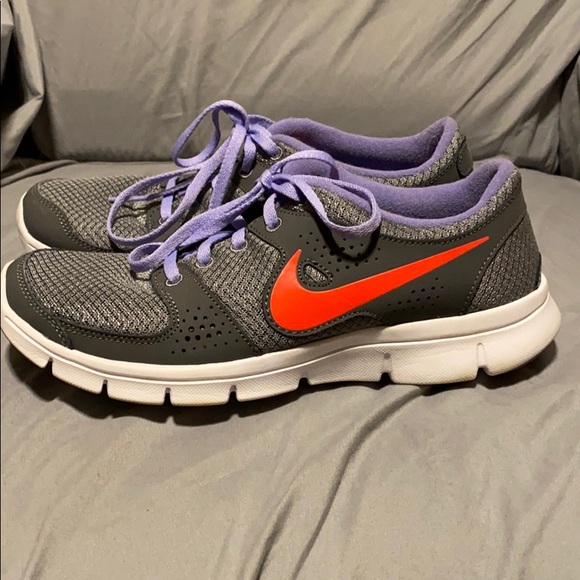 Nike | Shoes | Nike Athletic Shoe | Poshmark